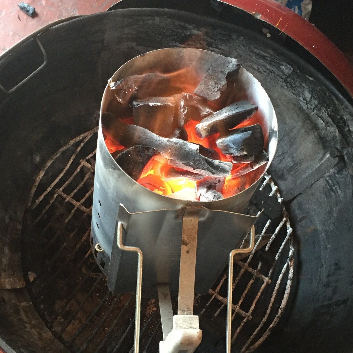 5 métodos para prender el carbón del asador – Guía para comer, beber y ...